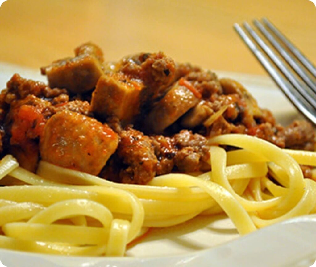 Chunky Sockarooni Bolognese | Newman's Own